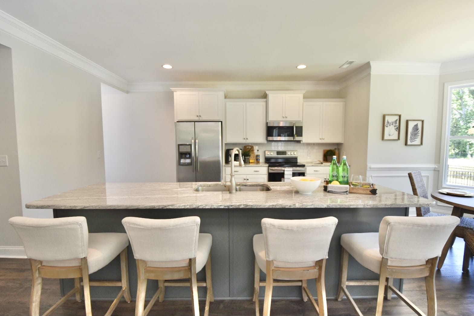 Kitchens and Dining Rooms Photo Gallery | Stevens Fine Homes